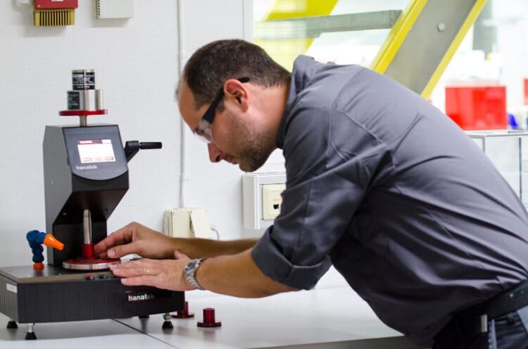 Hanatek Rub & Abrasion Tester (RT4) - Rhopoint Instruments